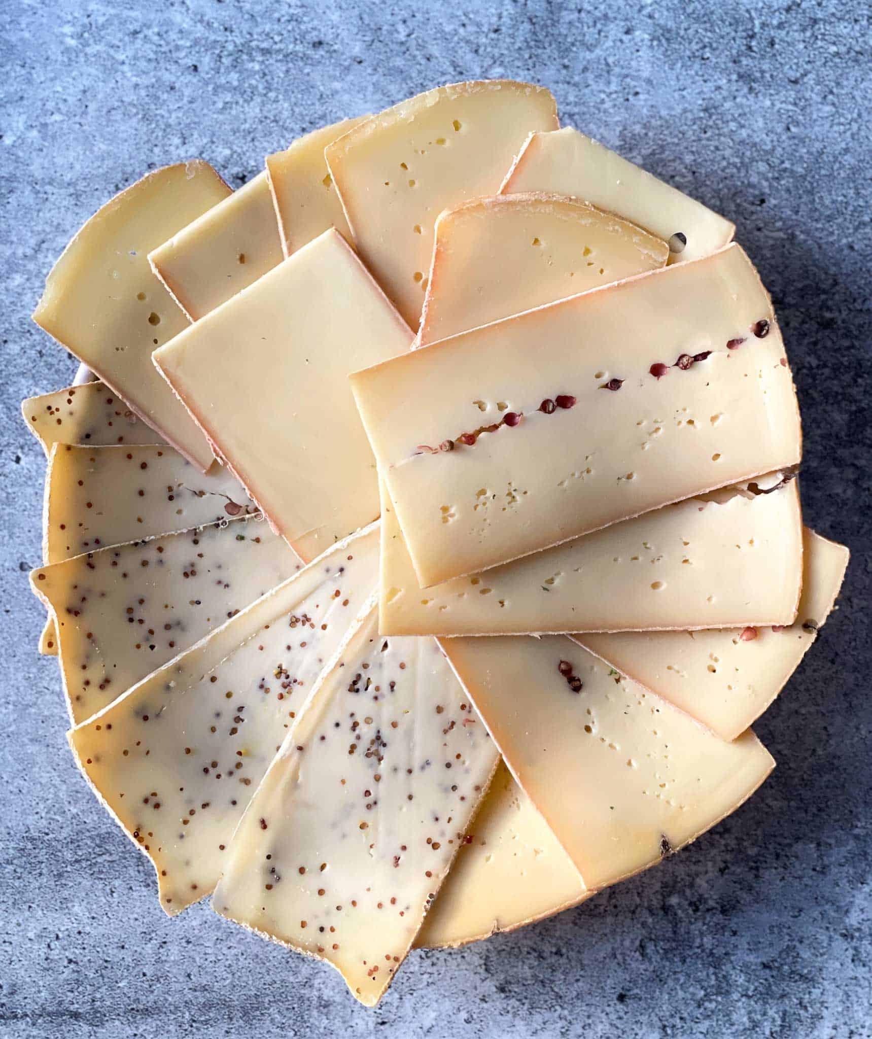 Raclette: tips and ideas for an original and perfect dinner | Urbaine City