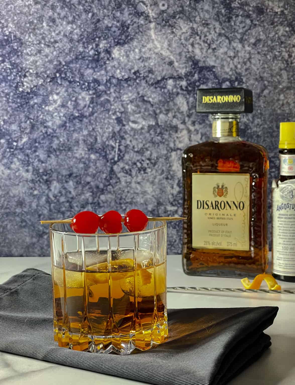 Cocktail: Amaretto Old Fashioned, with bourbon and maple - Urbaine City