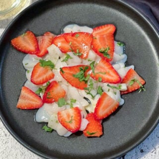 Easy and fancy recipe: scallop ceviche with strawberries, lime and ...