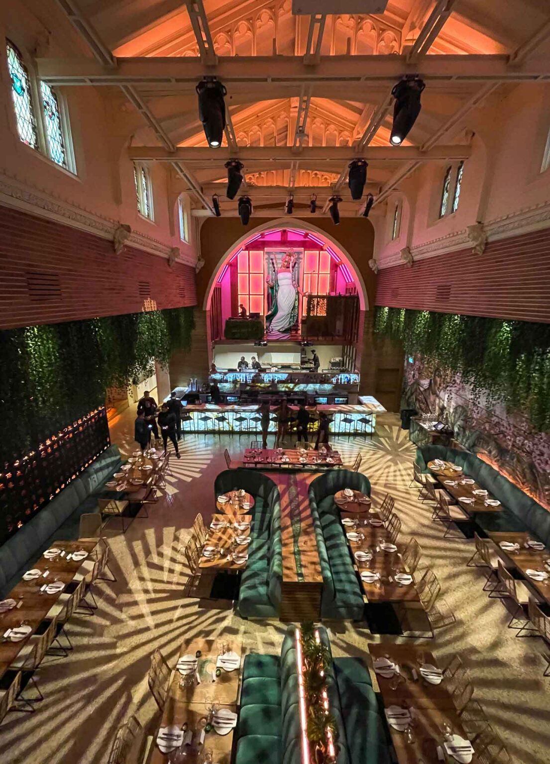 Yoko Luna à Montréal: cuisine Nikkei et ambiance festive - Urbaine City