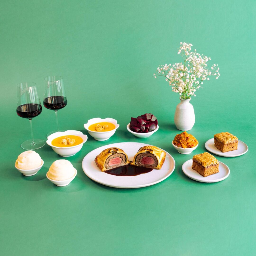 Holiday meal boxes and take-out menus options - Urbaine City